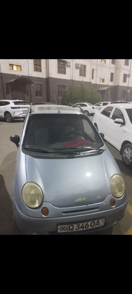 Matiz mashina sotiladi