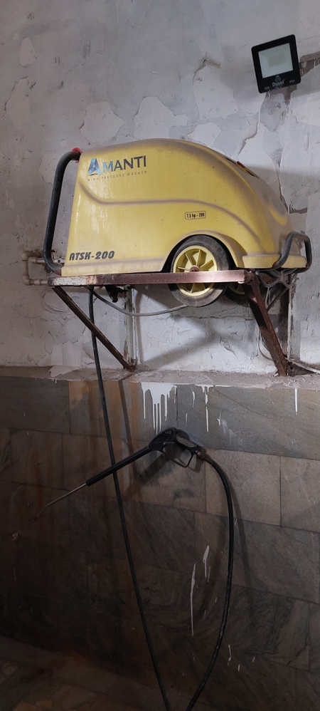 2 ta Karcher Moyka aparati sotiladi  komplekt