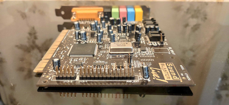 Creative Sound Blaster Live! 5.1  model CT4830 -  звуковая карта