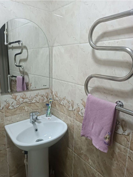 Srochna sotladi ozimizding uy chilonzor 23   3 xona 3 etaj 4 etajli uy