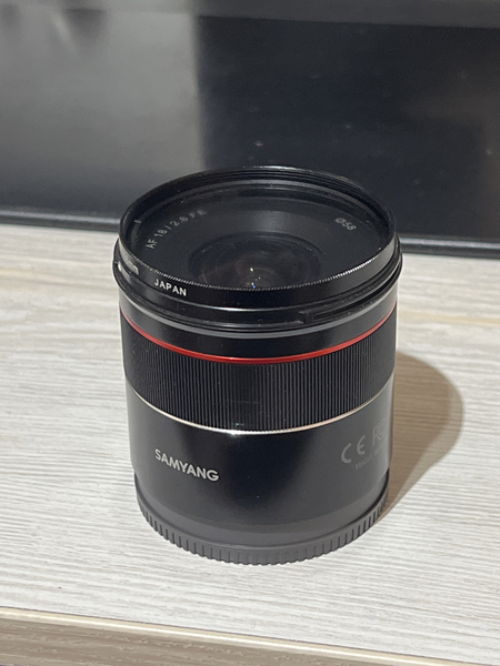 Продаю samyang 18mm 2,8 sony автофокус