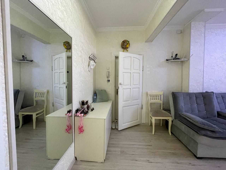 Продается квартира 4/7/9 с ремонтом .Яшнабад ул Алтинтепа (J2570)