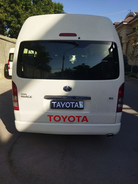 Toyota Hiace, 2013 г/в