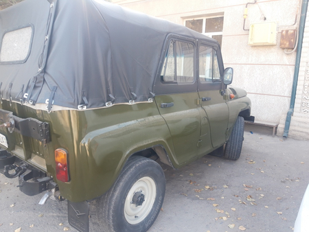 Уаз машина сотилади