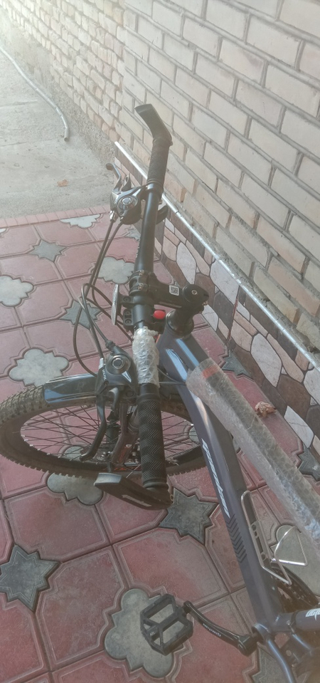 Velosiped sotiladi kop xaydalmagan aybi yoq yangi