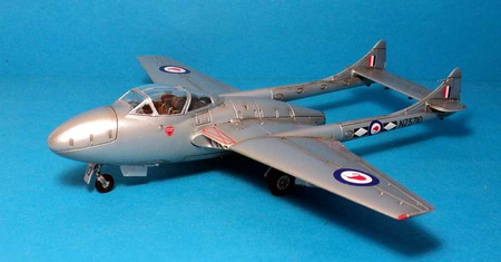 Сборная модель самолета СБ (1/72)