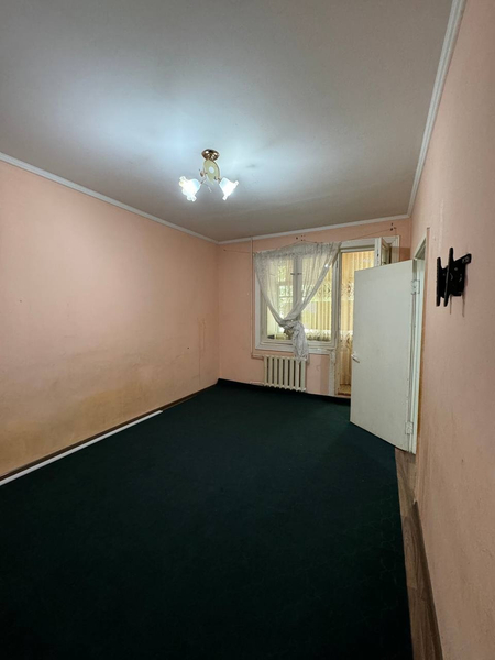 2 xonali 2-etajda uyimni sotaman  Metro yaqin Chilonzor 10 Ipoteka m-n