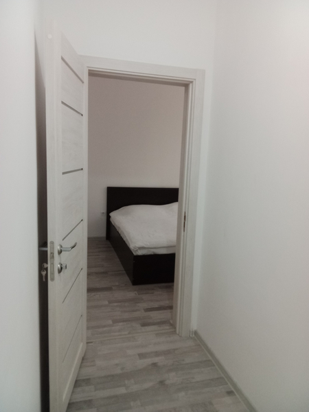 Qizlar Va ayollarga sheriklikka xona