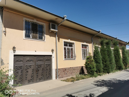 Дом в махалле Катта Хасанбай Юнусабадского района