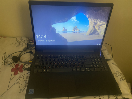 NOUTBUK 4/1000gb