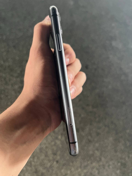 Iphone 11 64gb sotiladi