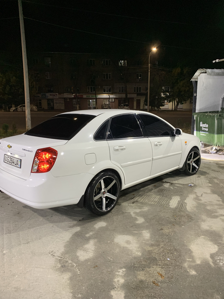 diska sotiladi vossen R17 baloni bilan