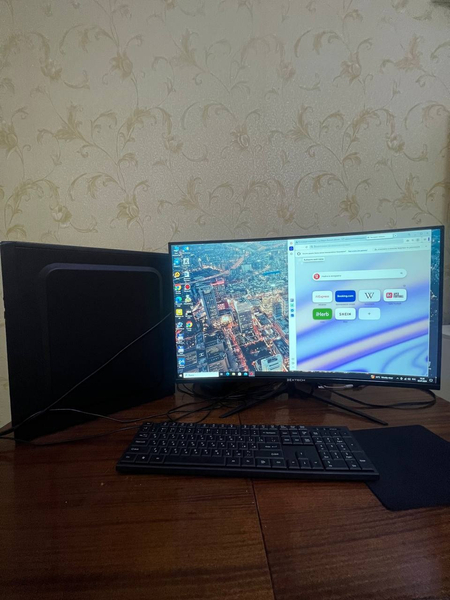 Kompyuter sotiladi holati yangidek срочно продаю компьютер почти новый