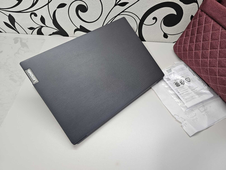 ПРОДАМ Lenovo V15 IGL Офисный Ноутбук DualN4020/4GB/256SSD/15.6