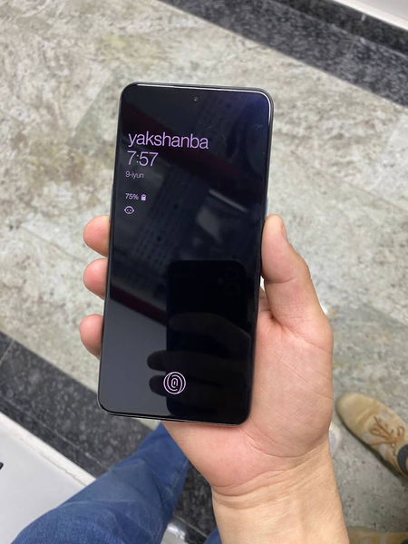 One Plus 10 t 8/128