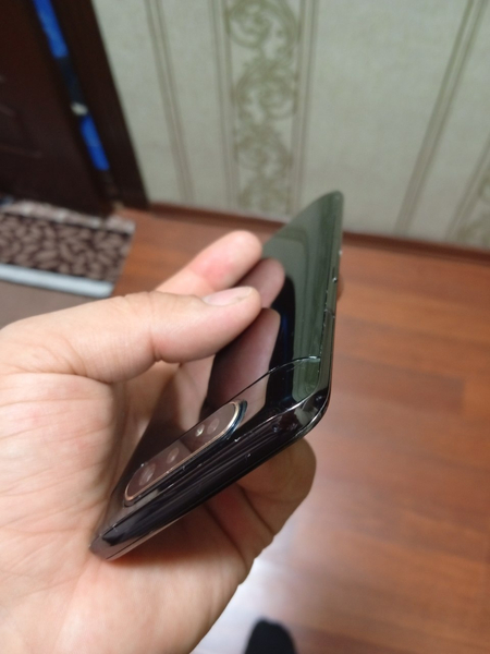 Samsung Galaxy A80