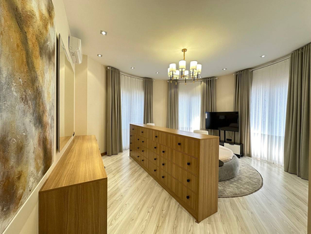 Darkhan Avenue Продается 3 комнатная квартира ремонт Мирзо-Улугбек