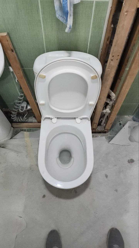 Продается Унитаз