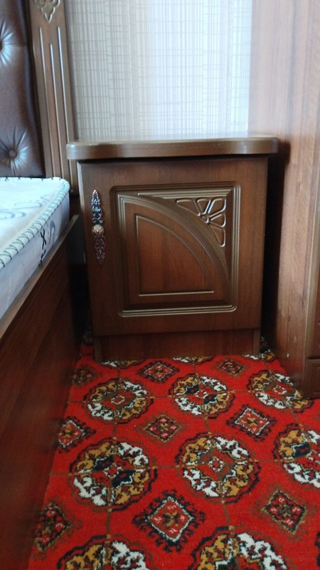 Komplekt mebel sotiladi