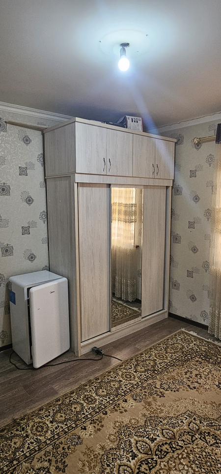 Сдаётся 1/3/4 в бывшем общежитие С удобствами внутри 18м²