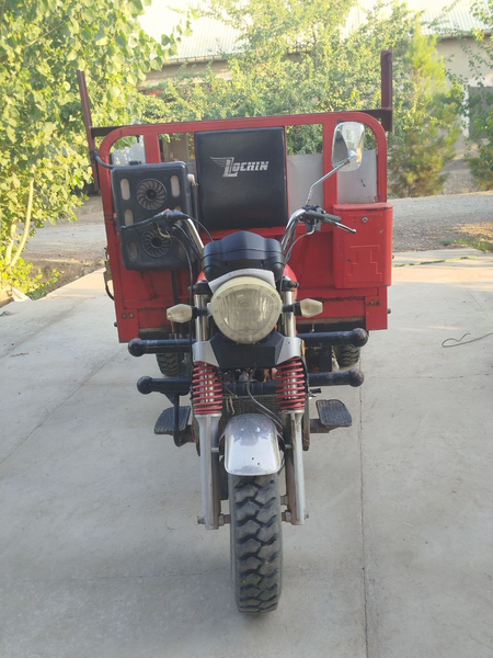 motosikl sotiladi