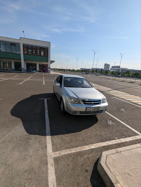 Chevrolet Lacetti 1.8 MT
