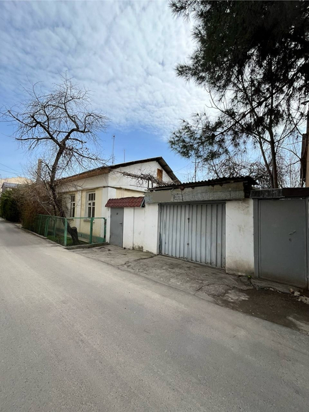 Продается участок 6 соток М.улугбек (142)