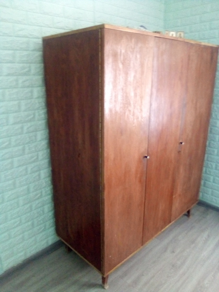 Продам шифонер для одежды