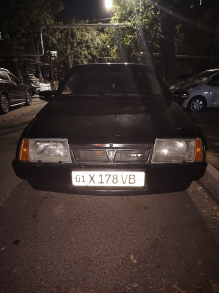 Продам Лада 2108 хэтчбек с люком