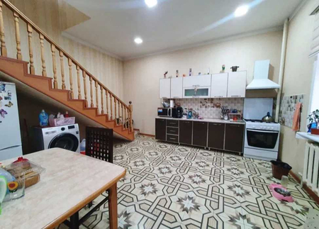 Срочно продается участок в центре Алайский базар  3,5 соток 4х ком