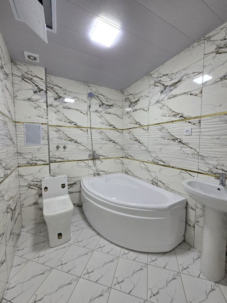 Продается 2 ком. Квартира площадью 62 кв.м. В Повороте ор. Гор. Газ