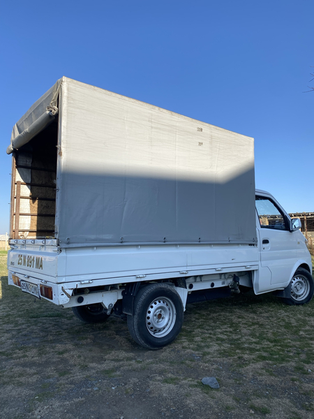 DongFeng Yuk mashina