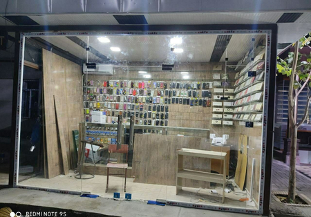 Двери и витражи из закалённого стекло