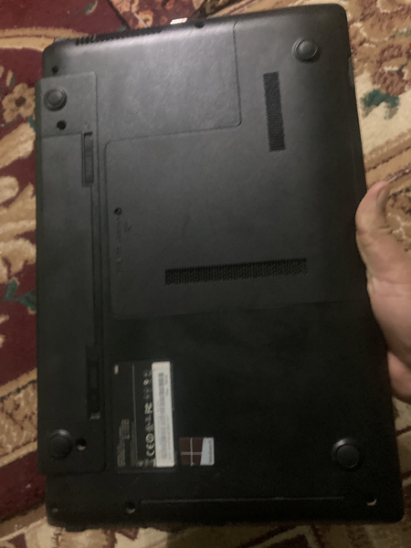 Notebook Samsung sotiladi .