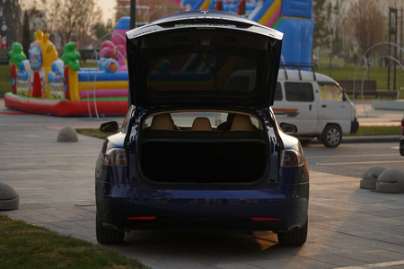 Tesla Model S 2017