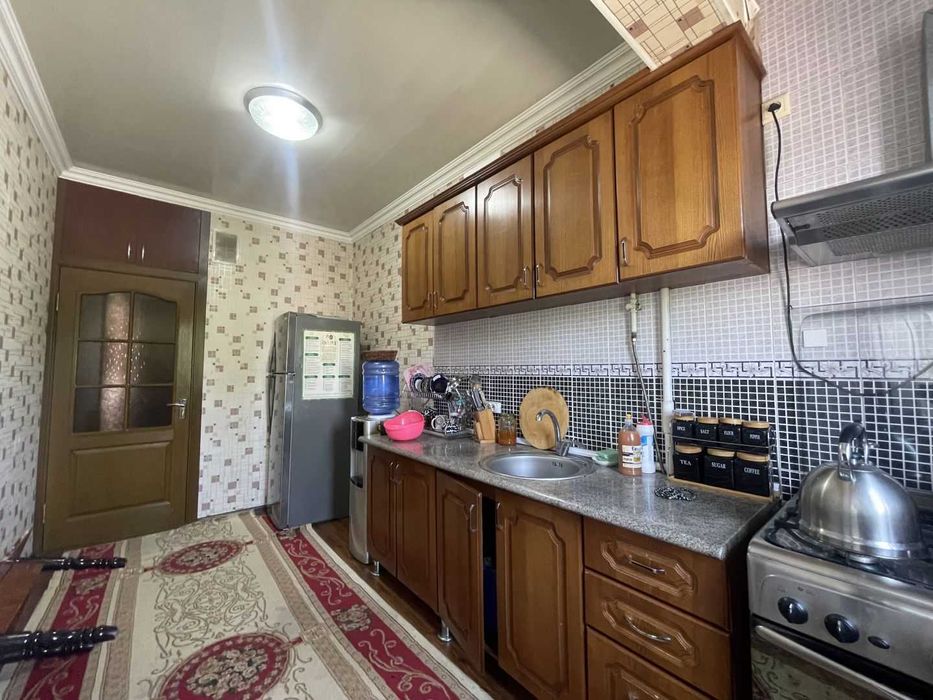 Продаётся шикарная квартира в Ташкенте 3/4/9 М Улугбек недорого(J2704)