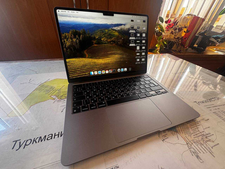 Mac BOOK M2 air 13.6