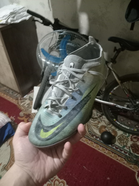 Сороконожки Nike mercurial