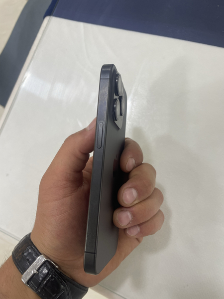 iphone 15 pro black titanium 256gb