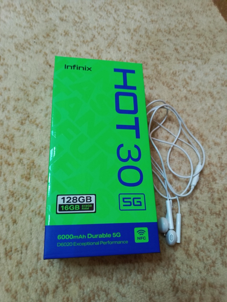 Infinix hot 30 5g 128/16 igravoy telefon