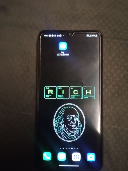 LG V50S holati ideal