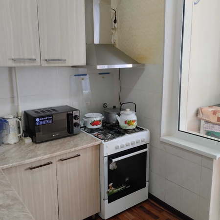 Квартира 3 хона, 1 этаж, 10 м-н, Карвон бозорда