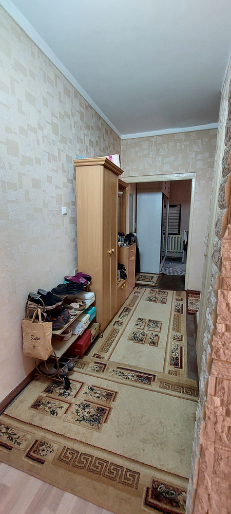 Продаю 2/4/5 своя .