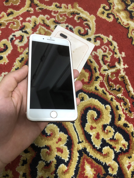 Iphone 8+ 64 kor dok