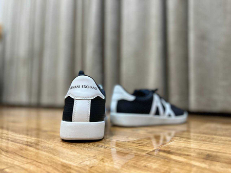 Armani Exchange кожаные кроссовки