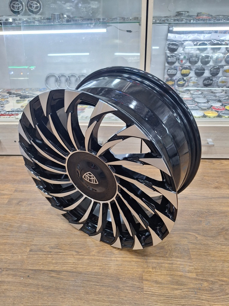 Mybach Diska universal 4x100 va 4x114 teshikli