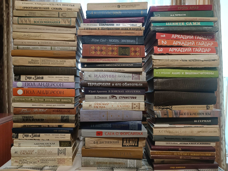 Продам книги. Оптом и в розницу.