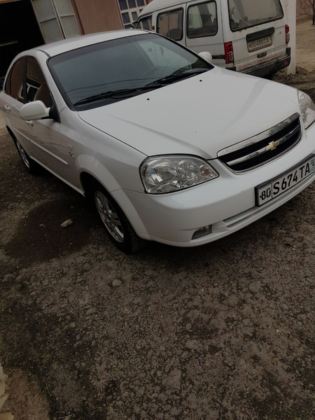 Lacetti sotiladi!