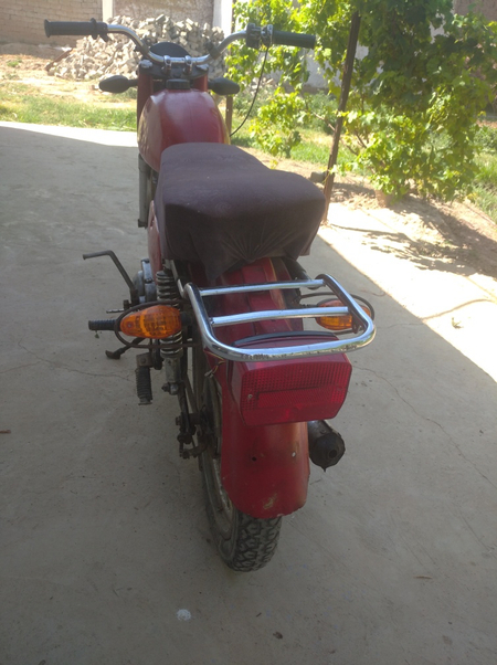 Minsiki mototsikl sotiladi
