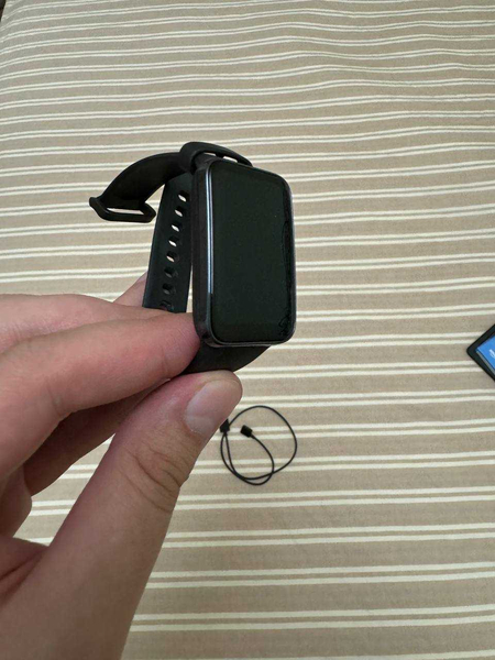 Продаю умные часы Xiaomi Smart Band 7 Pro Global, чёрные